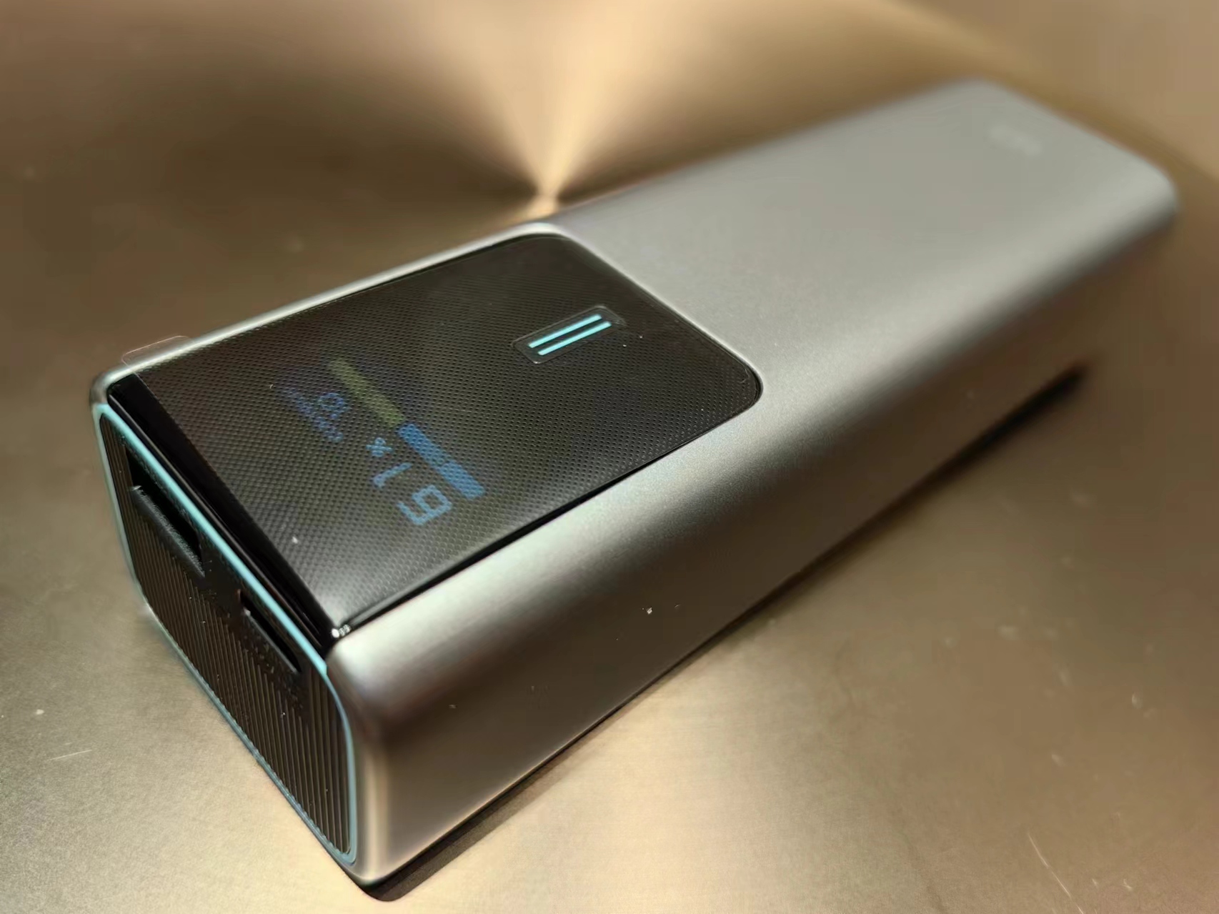 Cuktech 10 Power Bank Review-100W, 10000mAh and Portable