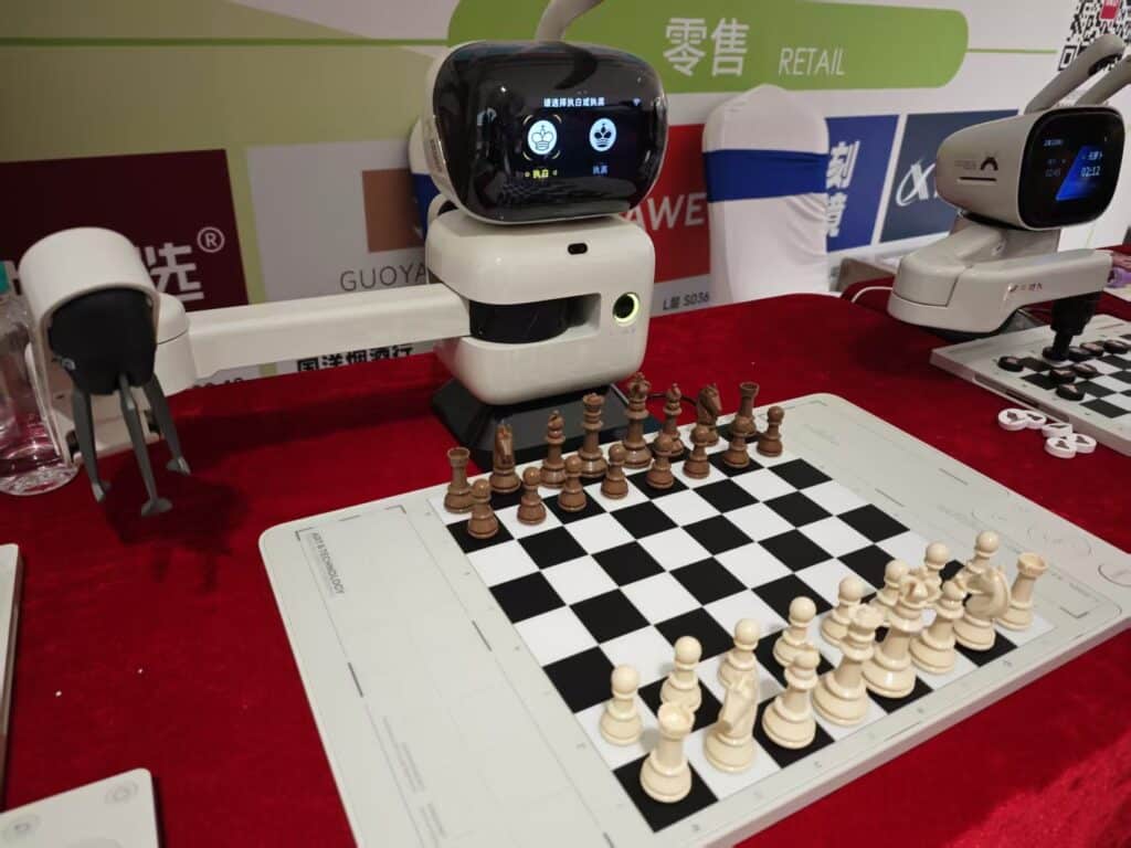 SenseRobot Chess Review: AI Chess That Feels Human